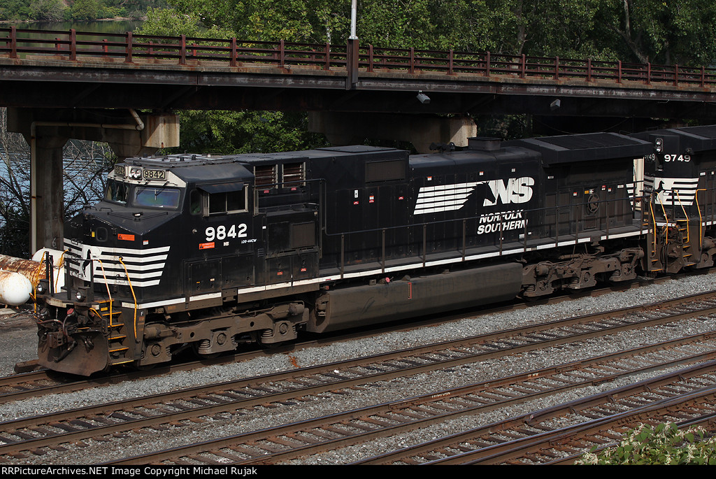 NS 9842